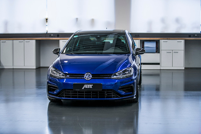2018 ABT Volkswagen Golf R