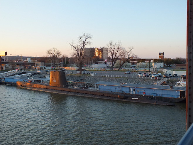 USS Razorback : A sunset shot of the USS Razorback on the Arkansas ...