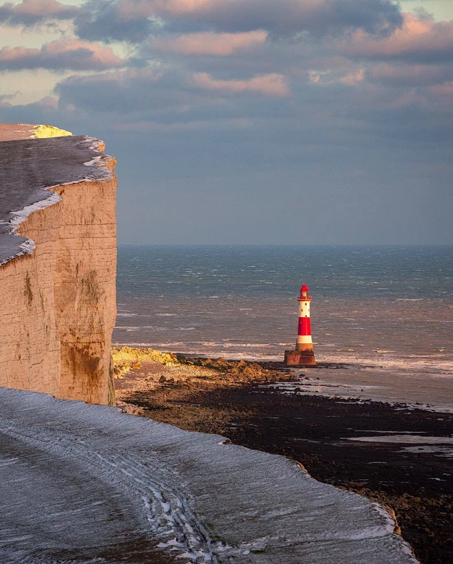 James Ratchford-花瓣网