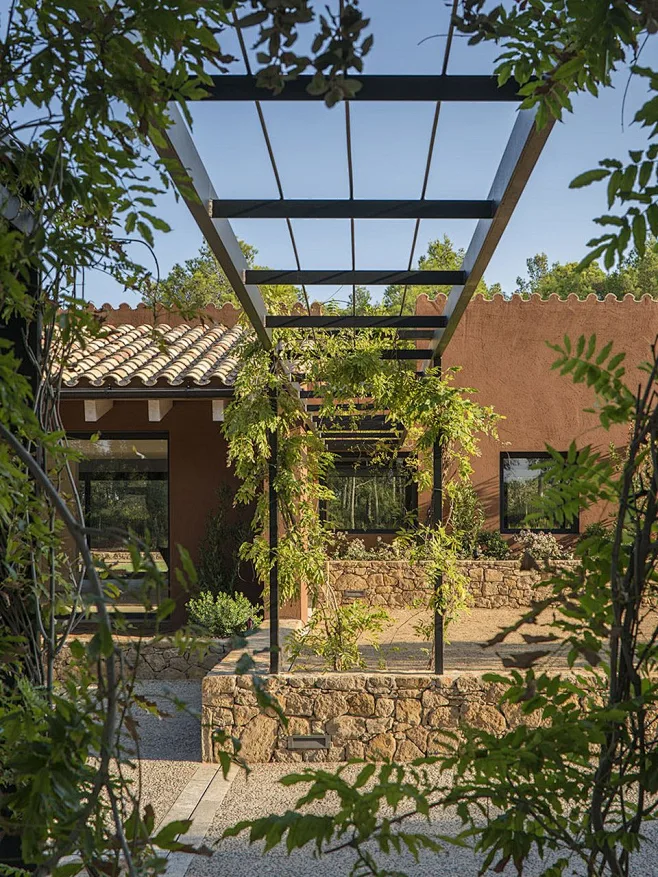 Cubic connection with nature, Spain by Susanna Cots : A turning point ...