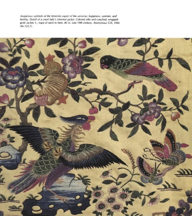 #书籍推荐# 【刺绣·清朝1644-1912年·中国】 “The Manchu Dragon Costumes Of the Ch’ing ...