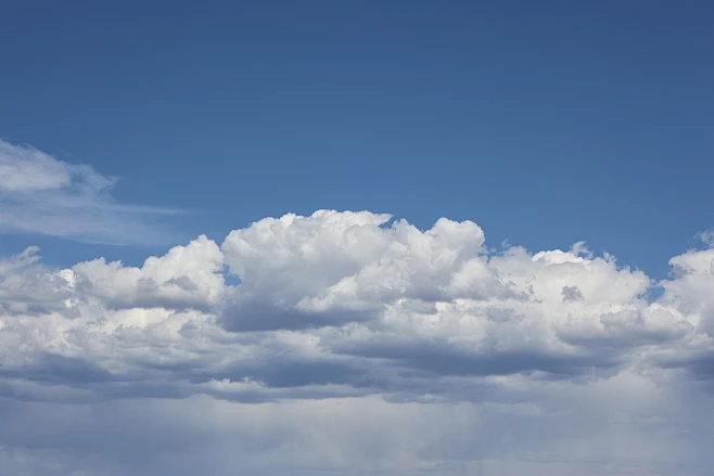 Suess-Cloud-Sky_158-花瓣网