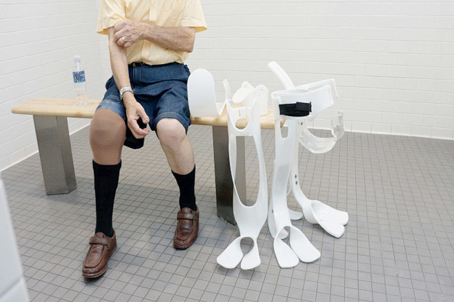 This modular prosthetic shower leg facilitates easy cleaning of residue ...