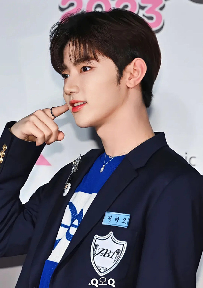 ZB1组合超话—新浪微博超话社区