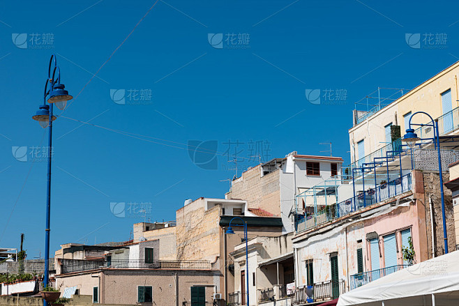 摇摇欲坠的西西里岛的建筑