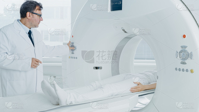 磁共振成象扫描,现代,ct检查,病人,放射科专家,女性,医疗器械,医疗流程,技术员