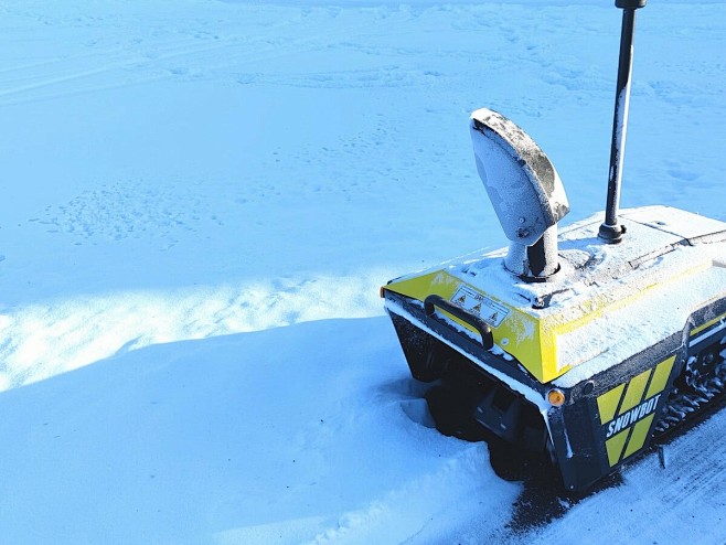 Snowbot S1 smart snow blower robot features smart mapping & navigation ...