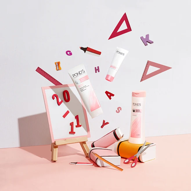 POND'S FESTIVE 2018 | Paper Props-花瓣网