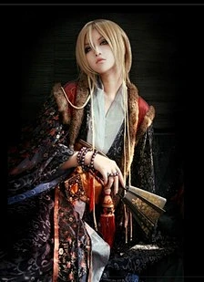 coser：keen王爷 cos 《长安幻夜》安碧城 by.cosplay-花瓣网