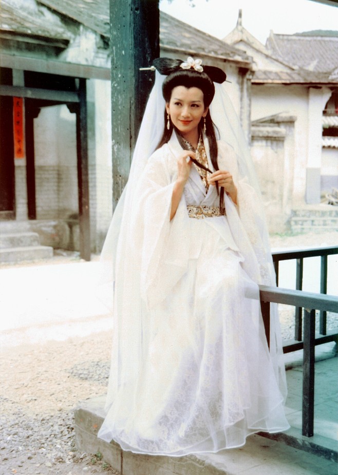 新白娘子传奇：白素贞