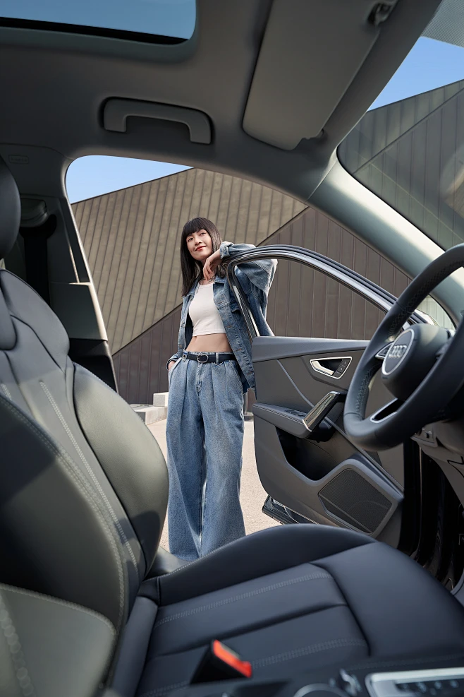 AUDI Q2L盖不住你的微笑-花瓣网