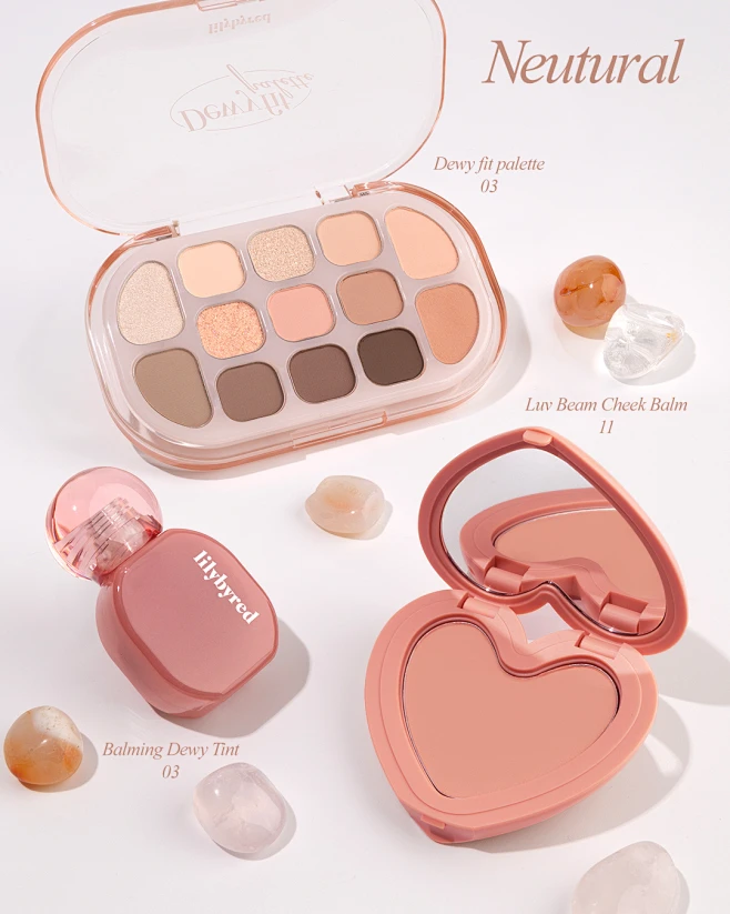 Photo by 릴리바이레드 (lilybyred) on May 14, 2025. May be an image of one or ...