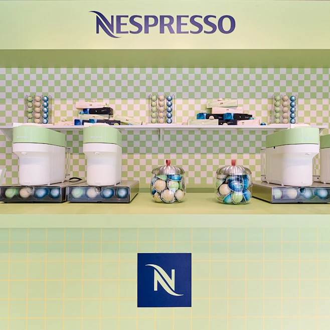Photo by Nespresso Japan ネスプレッソ on July 17, 2025. 可能是包含下列内容的图片：咖啡机和上面的 ...