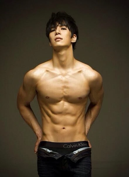 肌肉男照片人体结构参考来自cgbook.cn (2167)-花瓣网