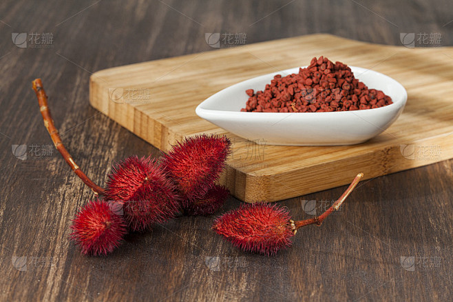 Bixa Orellana -有机achiote;是一种调味料和食用色素。
