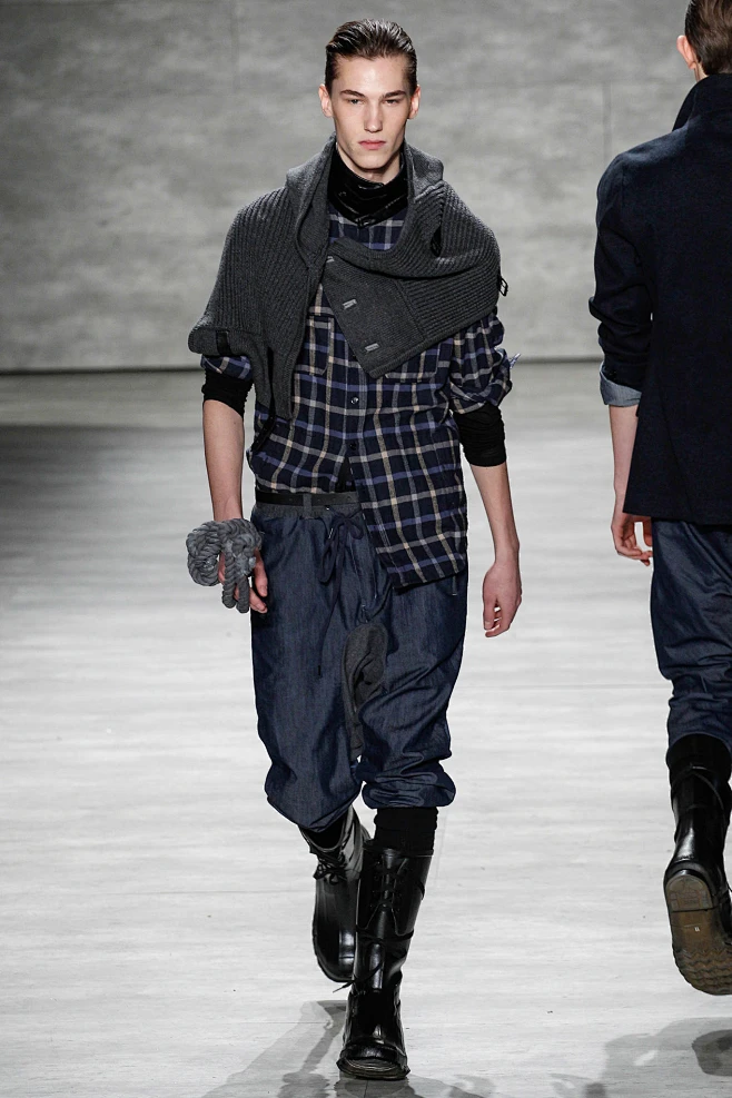Nicholas K - Fall 2014 Ready-to-Wear Collection图片_设定-时装图片素材-花瓣网