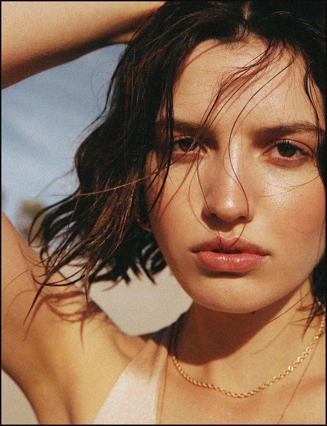 其中包括图片：MAXINE WOODRING by Vision Models LA-花瓣网