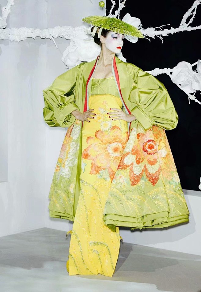 Christian Dior Spring 2007 Couture 设计师:约翰·加利亚诺（海盗爷）