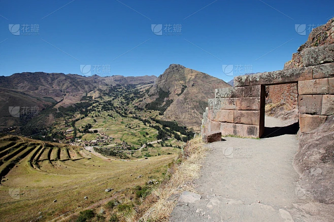 秘鲁Qantus Raqay遗址的印加门素材-花瓣网