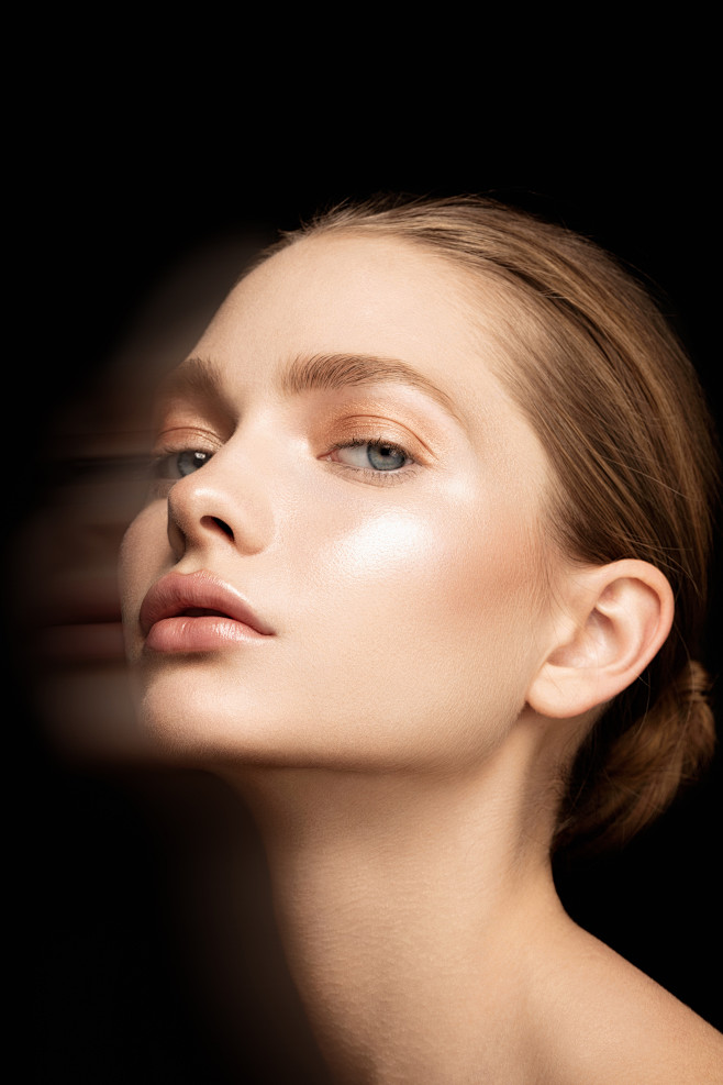 170103_HG_J _Collins _Beauty_0440-blur