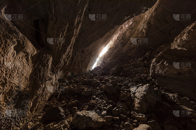 Ponicova cave，罗马尼亚