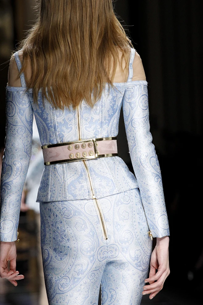 Balmain Fall 2016 Ready-to-Wear Fashion Show Details - Vogue : See ...