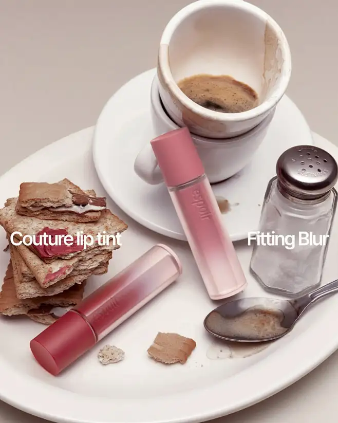 Photo by 에스쁘아 on July 18, 2025. 可能是一人或多人、美妝、唇膏、化妝品和顯示的文字是「 llodsa ...