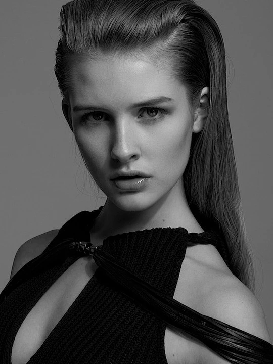 Jordan Strange-花瓣网