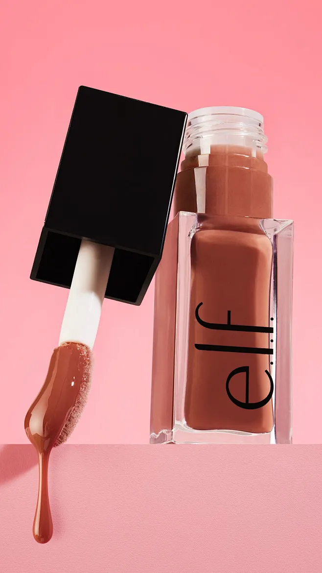 Lips that glow major shade This sheer & comfortable formula leaves lips ...