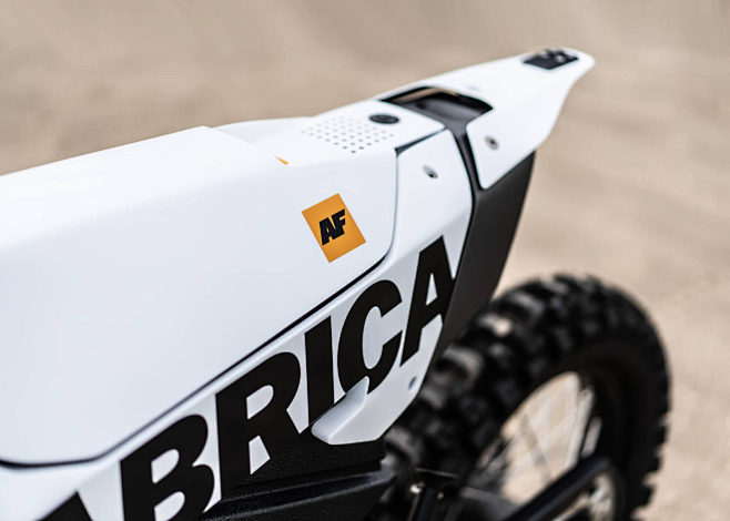 custom-bmw-enduro-G450X-0321-1800x1286